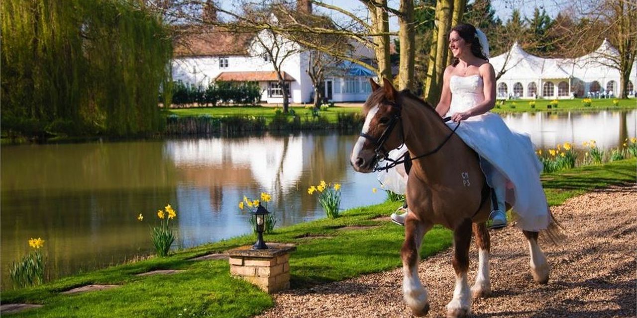 Minstrel Court Wedding Venue Royston, Cambridgeshire