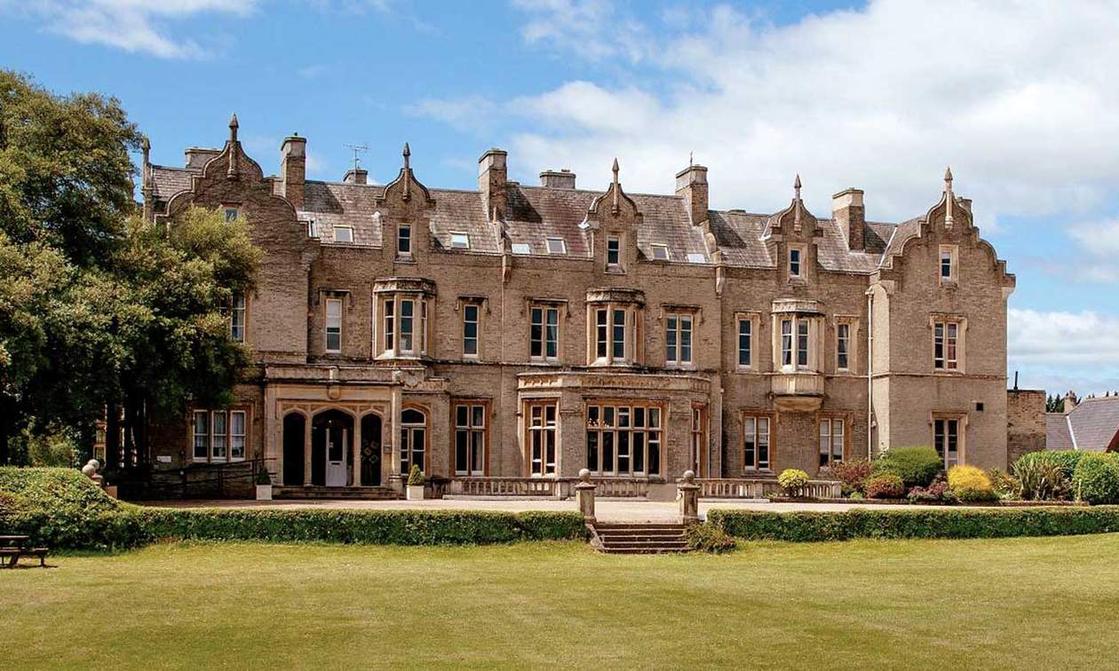 Shendish Manor Wedding Venue Hemel Hempstead, Hertfordshire