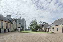 Bedfordshire Wedding Venues | Hinwick House at Real Weddings